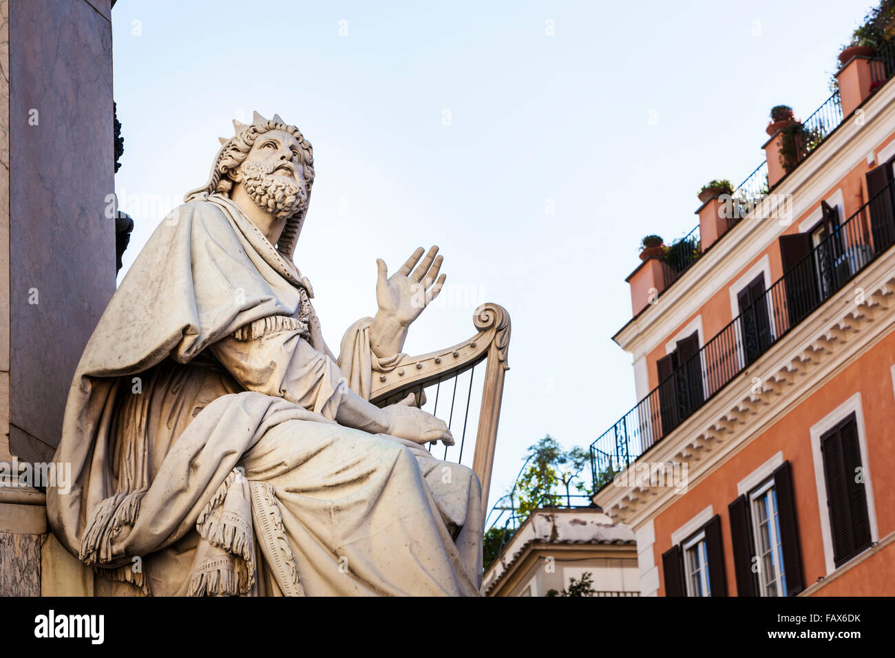 Statue of male figure playing a harp; Rome, Italy Stock Photo - Alamy