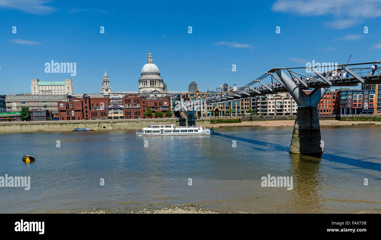 Dampers building hi-res stock photography and images - Alamy