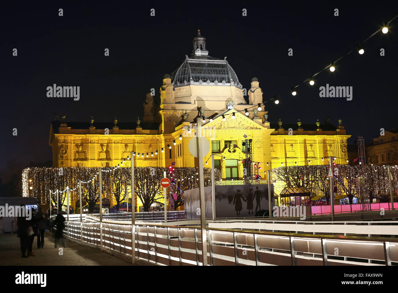 The city ice skating rink in front of the Art Pavilion at Advent time ...