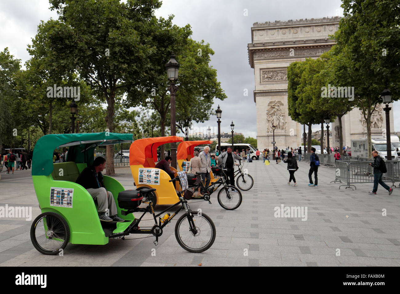 Cycle de triomphe hi-res stock photography and images - Alamy