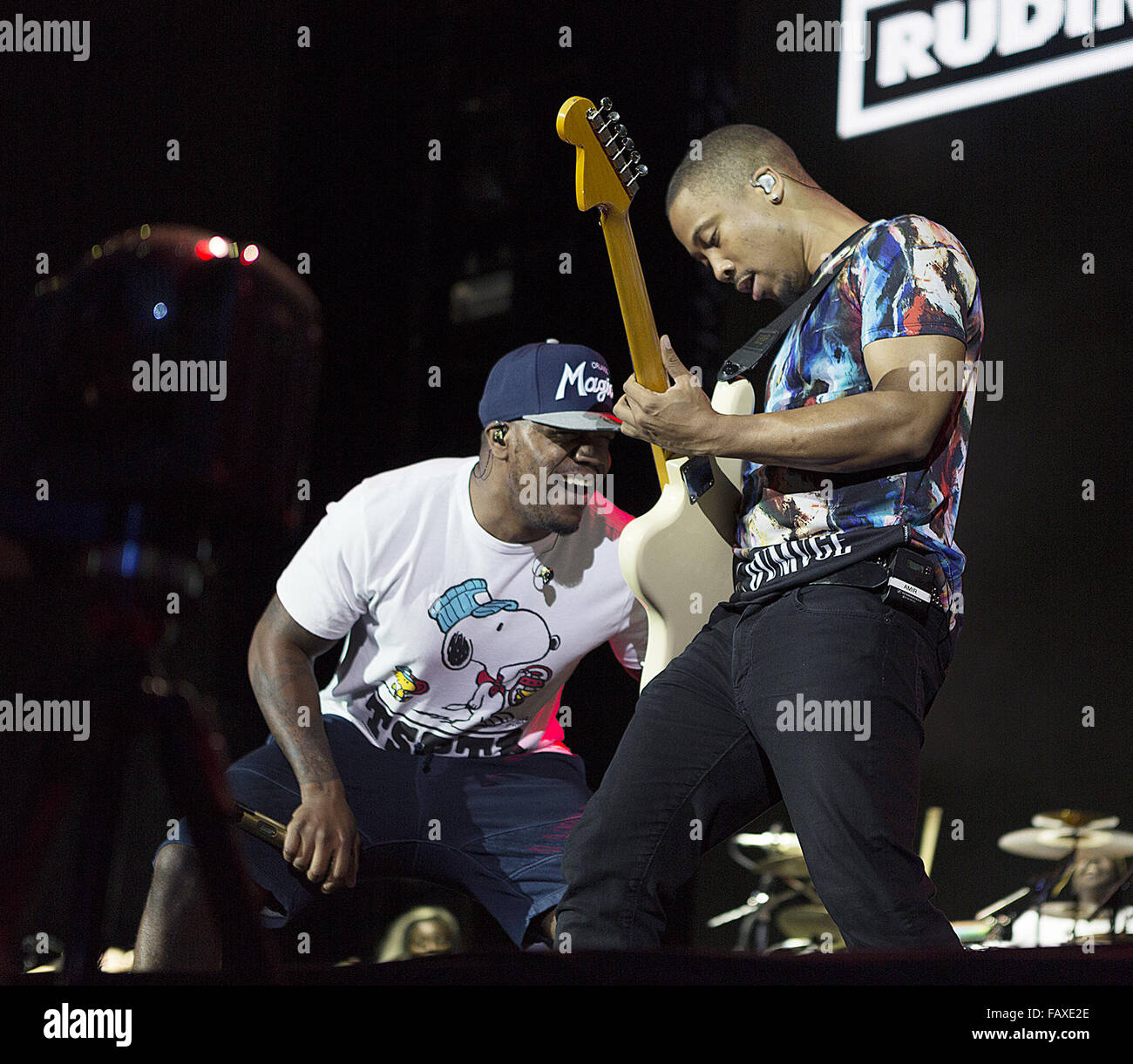 Rudimental ed sheeran hi-res stock photography and images - Alamy