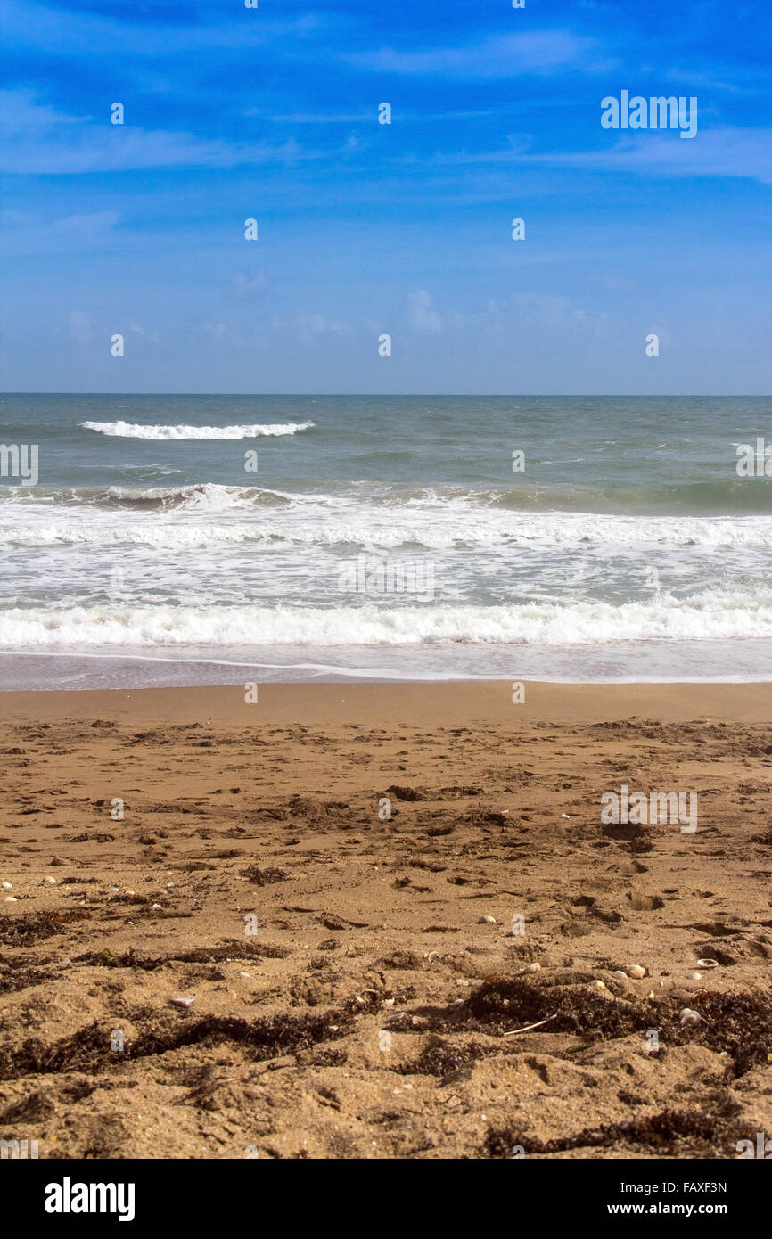 Vertical scenic hi-res stock photography and images - Alamy