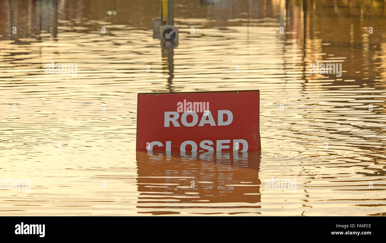 Submerged hazard warning sign hi-res stock photography and images - Alamy