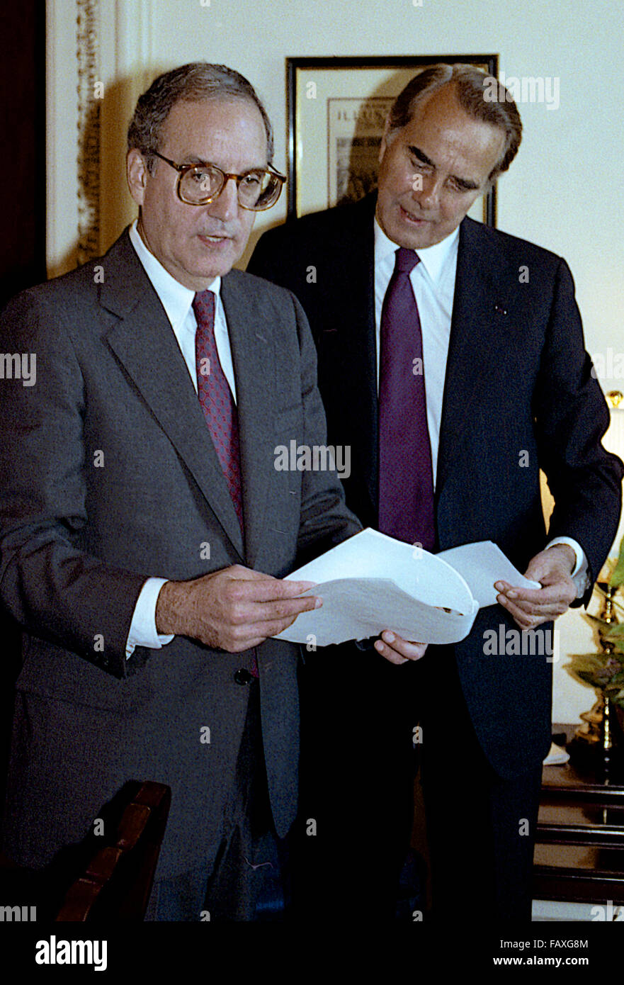Washington, DC., USA, 27th October, 1990 Senators George Mitchell and ...