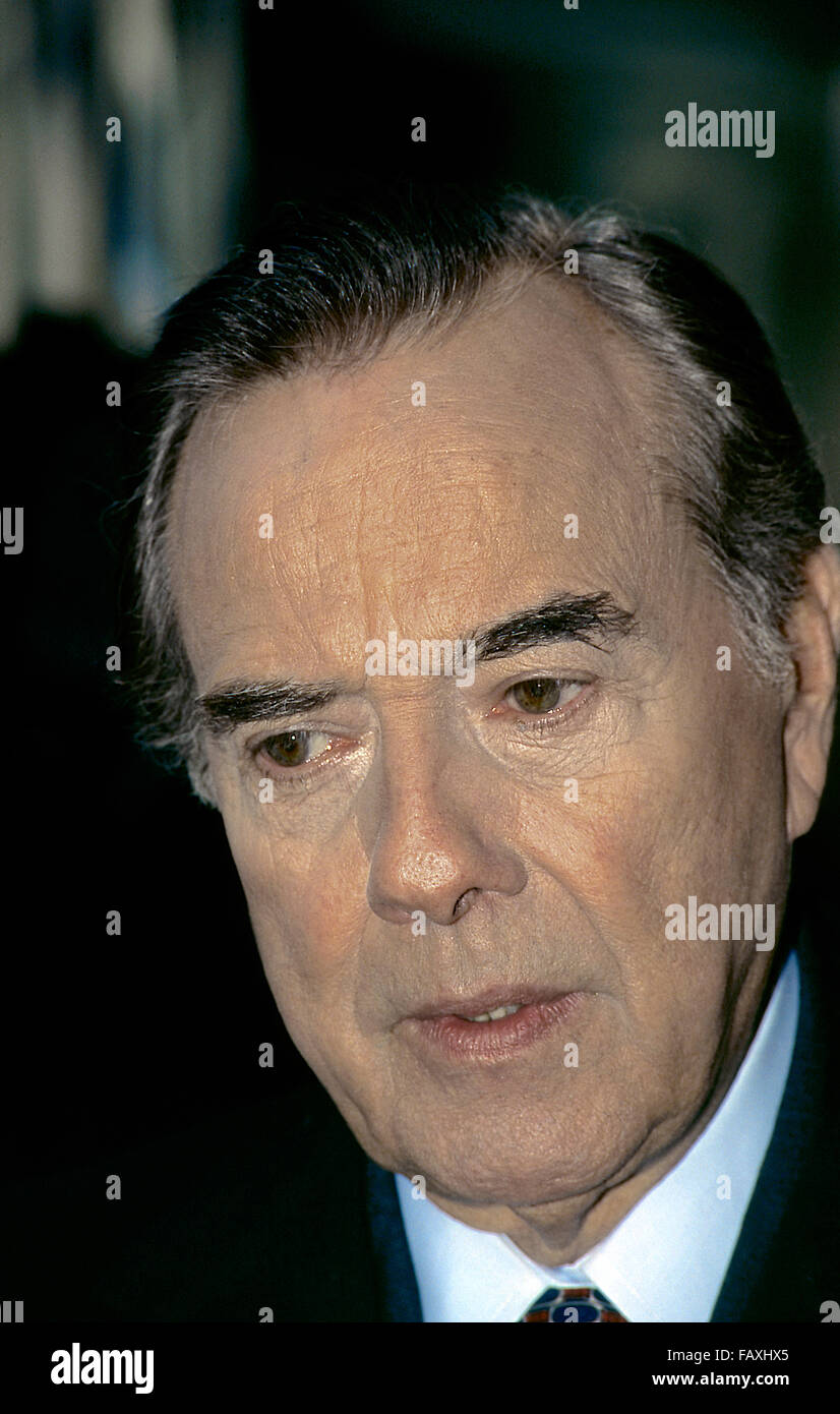 Bob dole 1996 election hi-res stock photography and images - Alamy