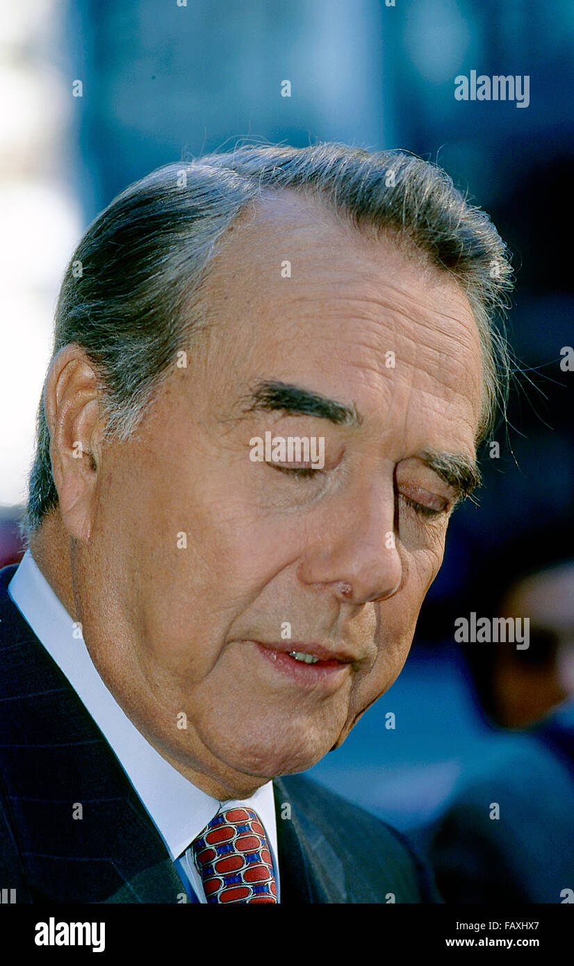 Bob dole 1996 election hi-res stock photography and images - Alamy