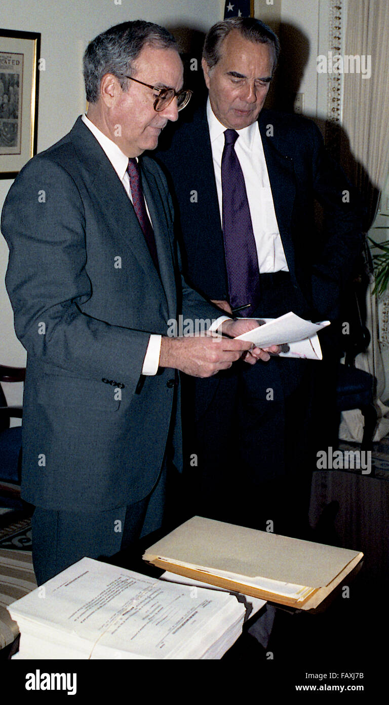 Washington, DC., USA, 27th October, 1990 Senators George Mitchell and ...
