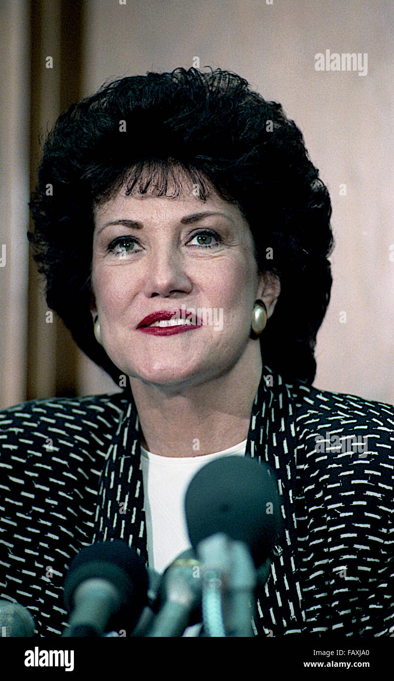 American red cross meeting hi-res stock photography and images - Alamy