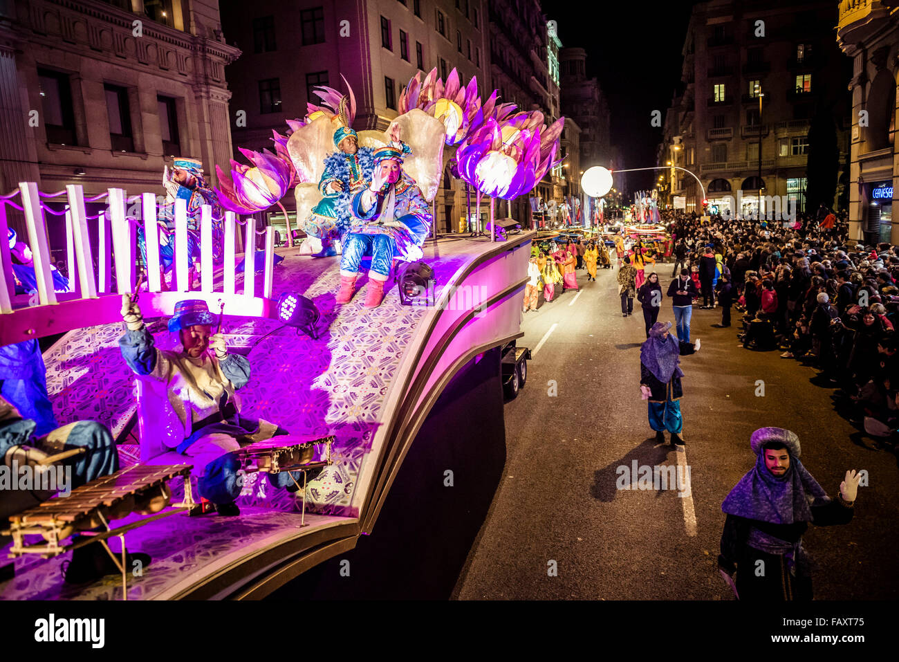 Three kings parade spain hi-res stock photography and images - Alamy