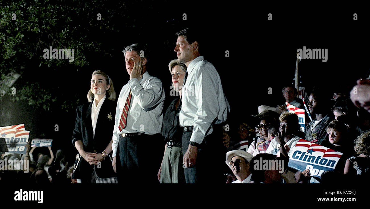 Hillary clinton 1992 presidential campaign hi-res stock photography and ...