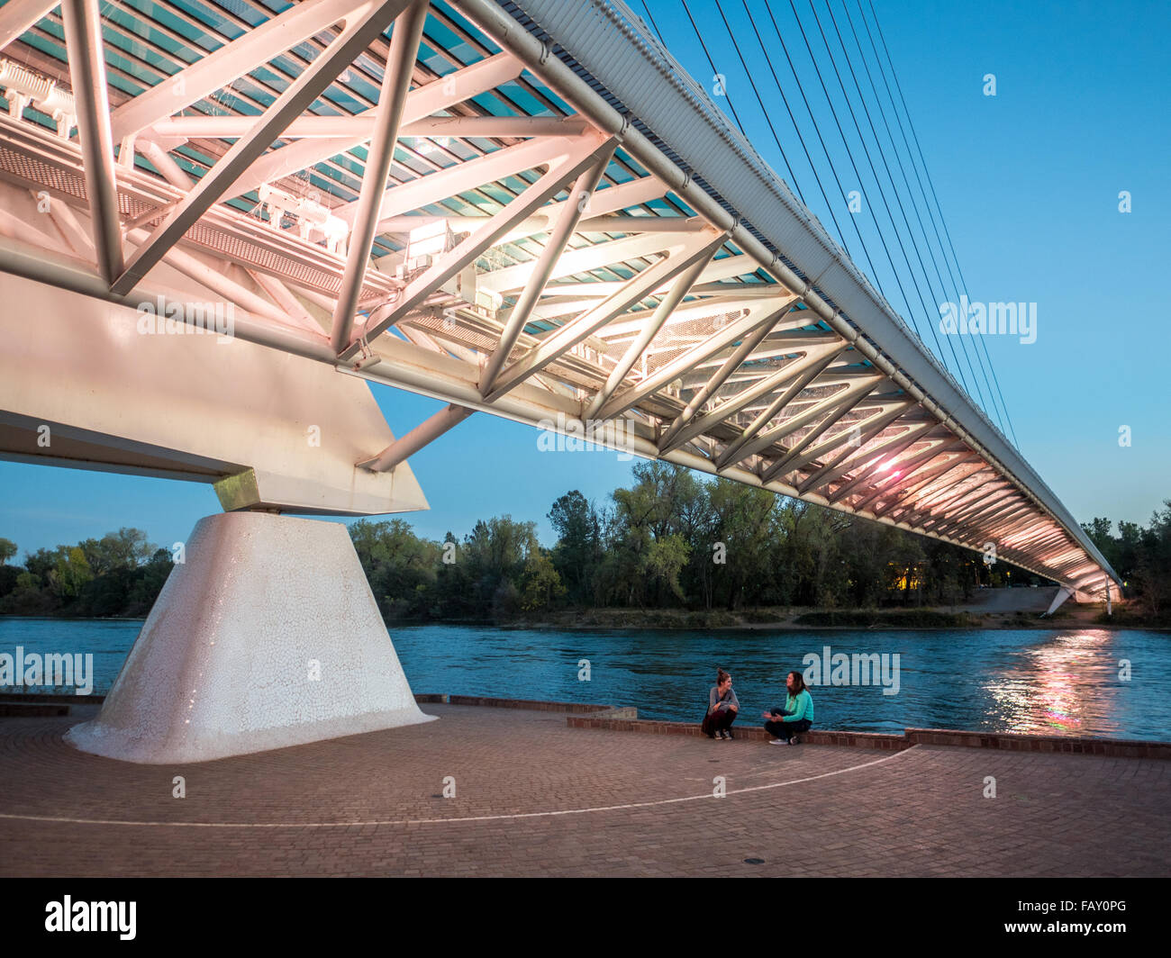 Cantilever spar cable stayed bridge hi-res stock photography and images ...