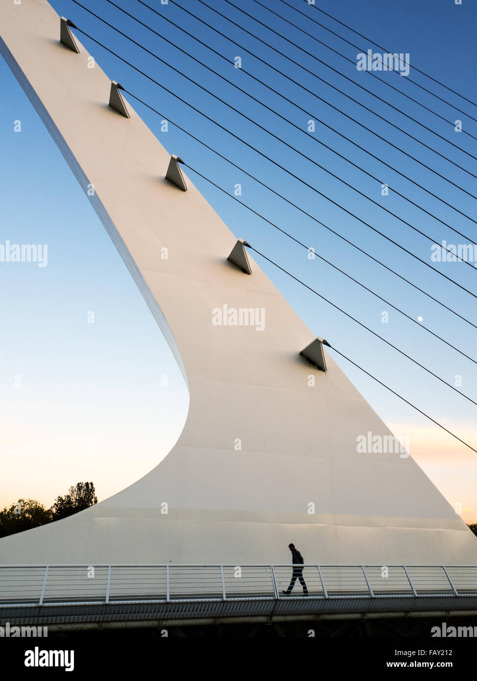 Sundial Bridge Construction