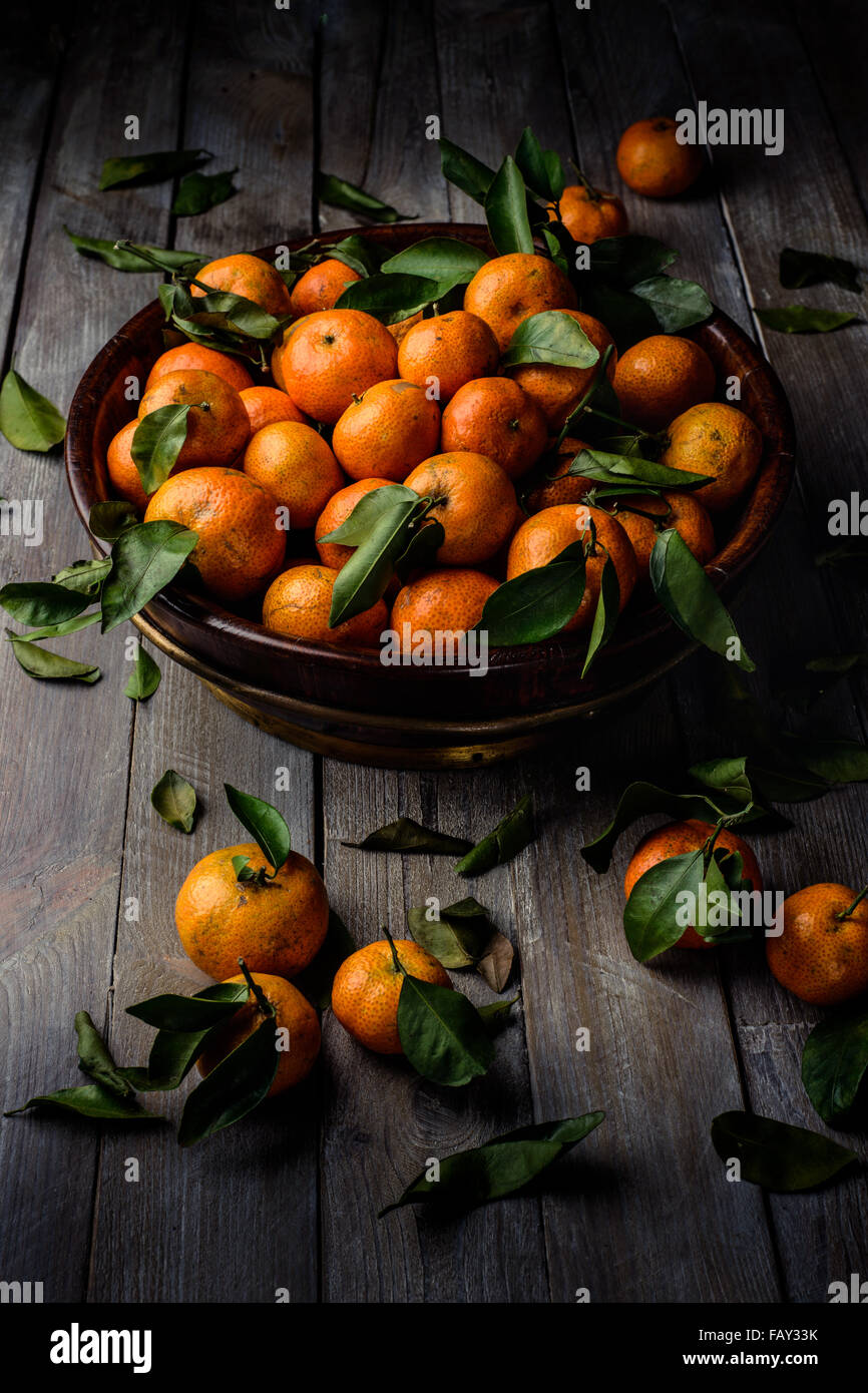 Studio low key still life hi-res stock photography and images - Alamy