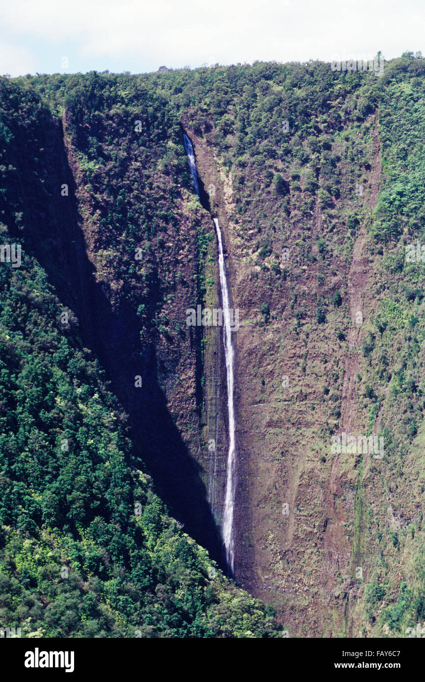 Big Island, Hawaii, Waipio Valley, Hi`ilawe Waterfall Stock Photo - Alamy