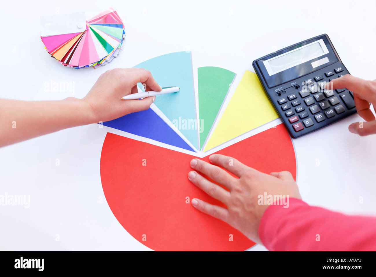 Conference table and circular hi-res stock photography and images - Alamy