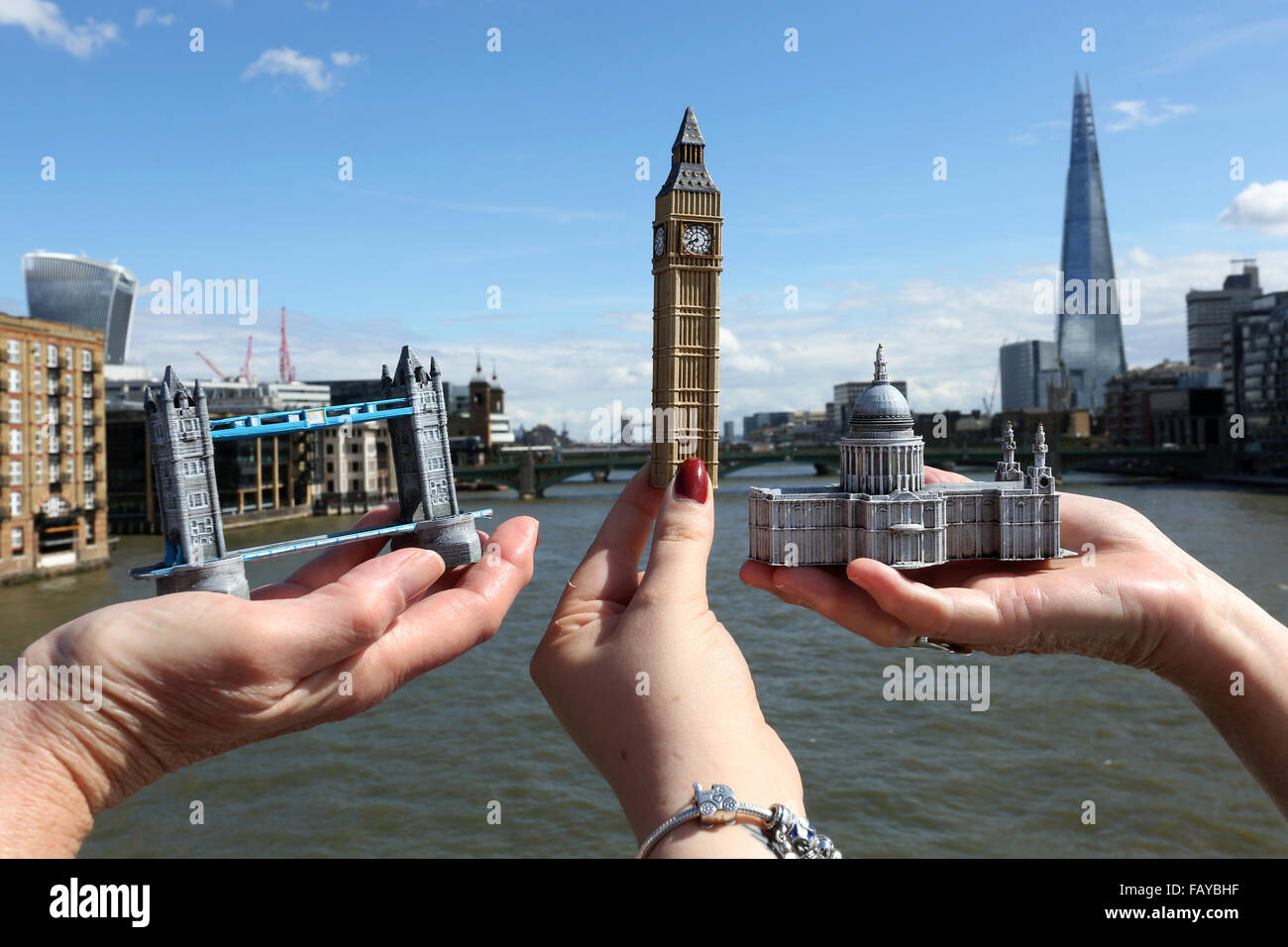 London's famous landmarks recreated in perfect miniature detail using ...