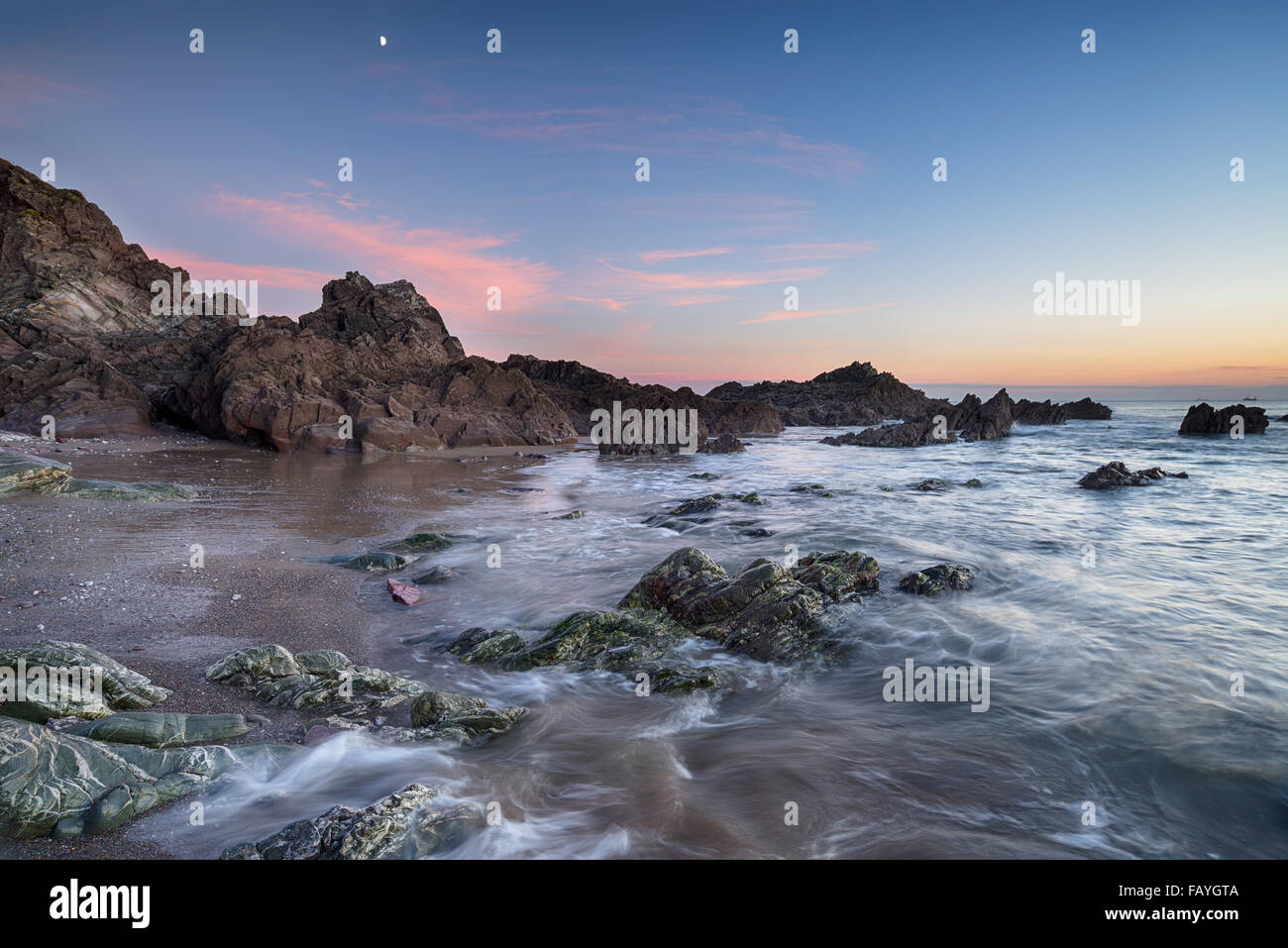 Beautiful twilight sky dusky hi-res stock photography and images - Alamy