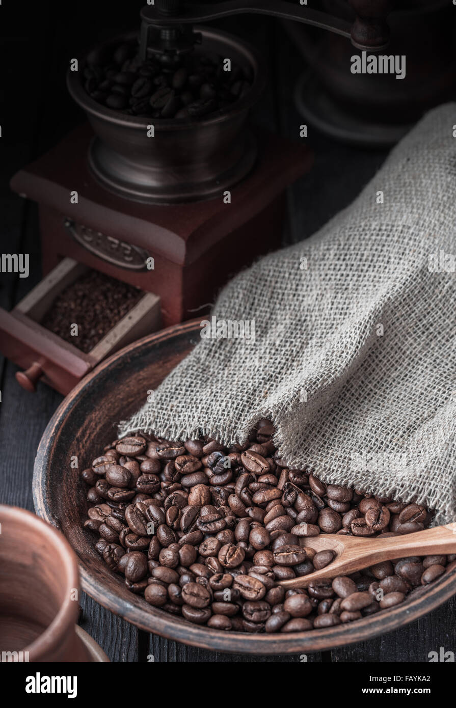 Screw beans hi-res stock photography and images - Alamy