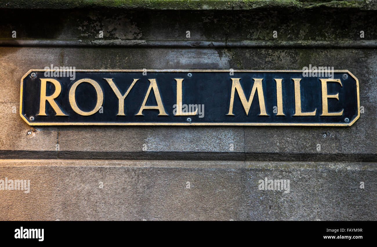 Royal mile high street signs hi-res stock photography and images - Alamy