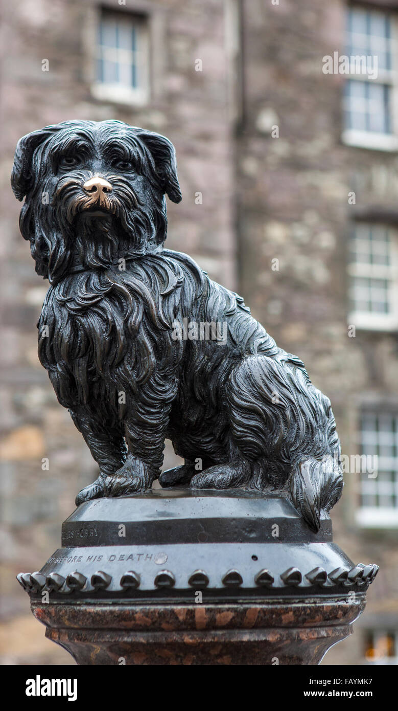 A statue of Greyfriars Bobby in Edinburgh, Scotland. Bobby was a Skye ...