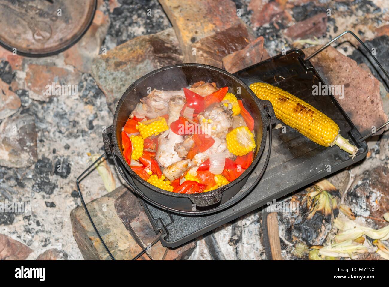 Outdoor cooking hi-res stock photography and images - Alamy