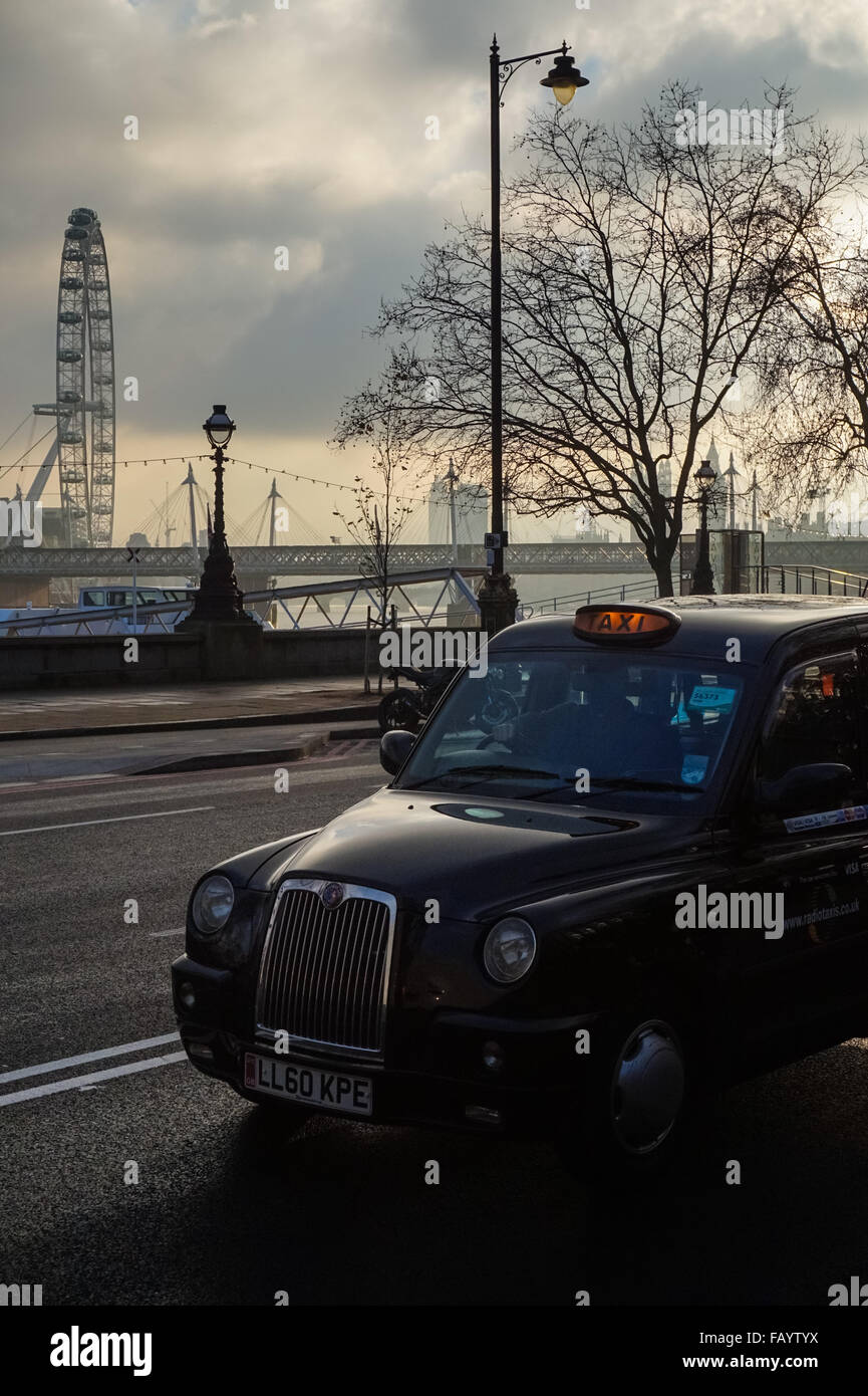 Fog in London, England United Kingdom UK Stock Photo - Alamy
