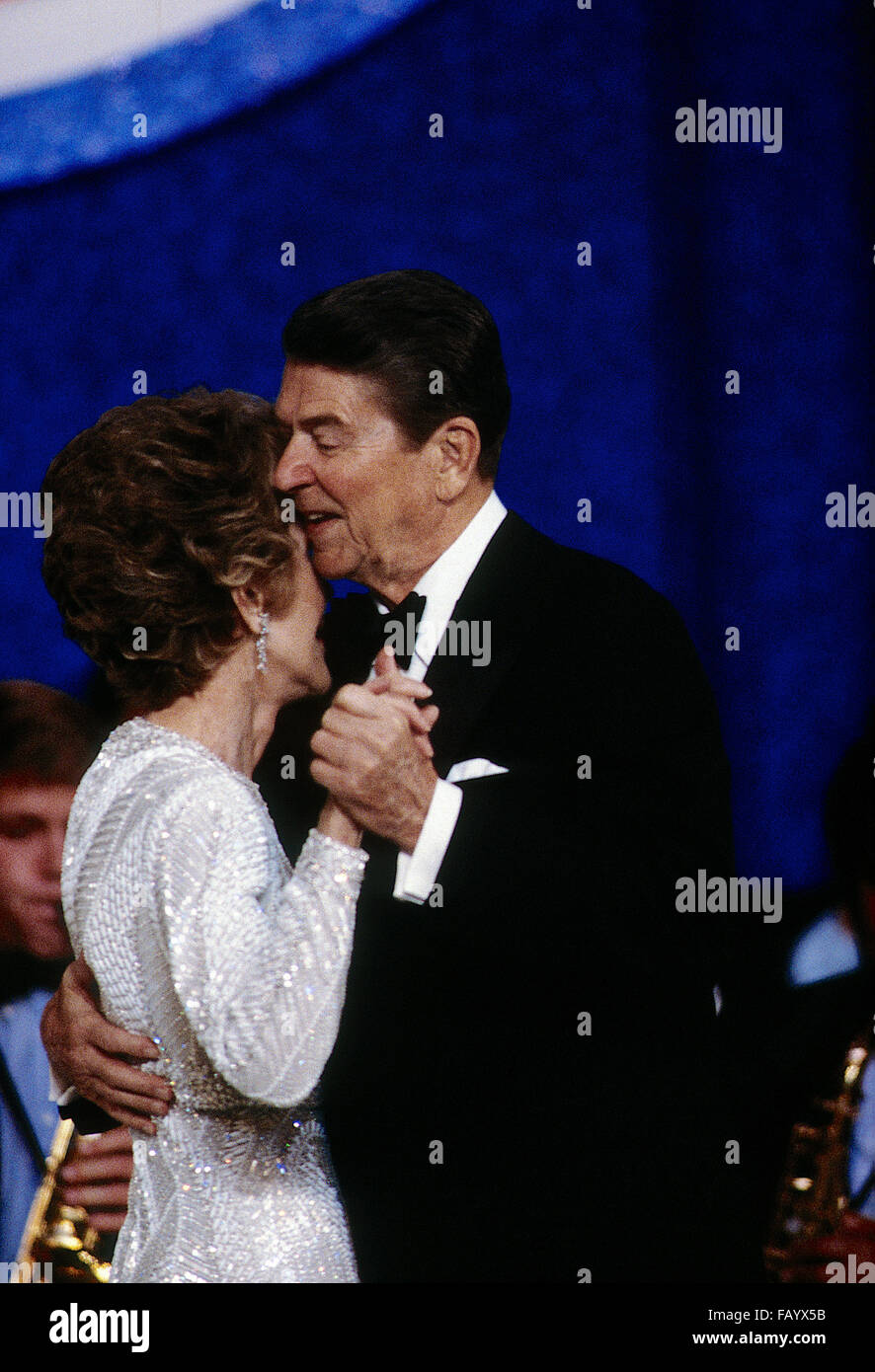 Ronald and nancy reagan dancing hi-res stock photography and images - Alamy