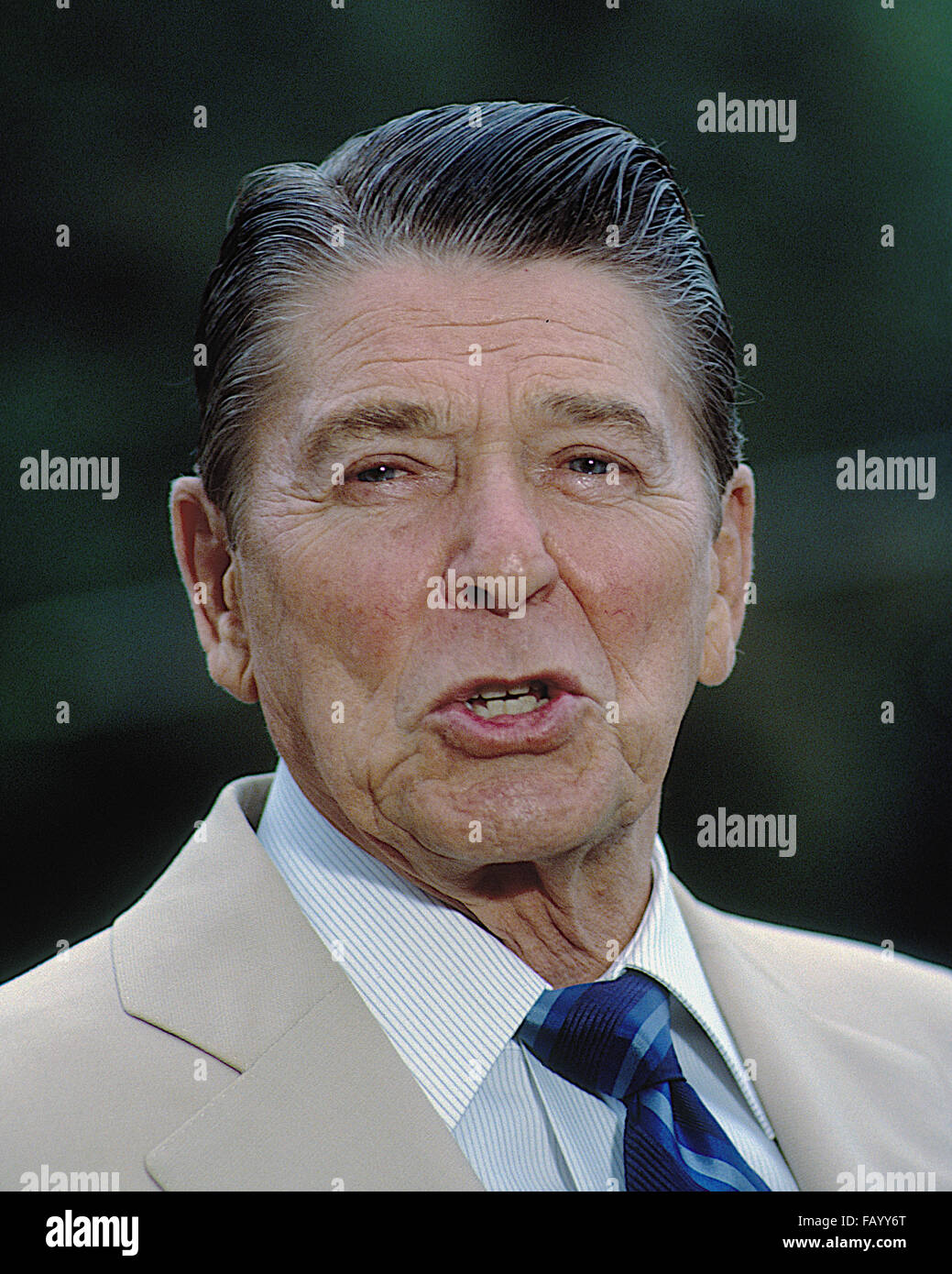 Reagan campaign 1984 hi-res stock photography and images - Alamy