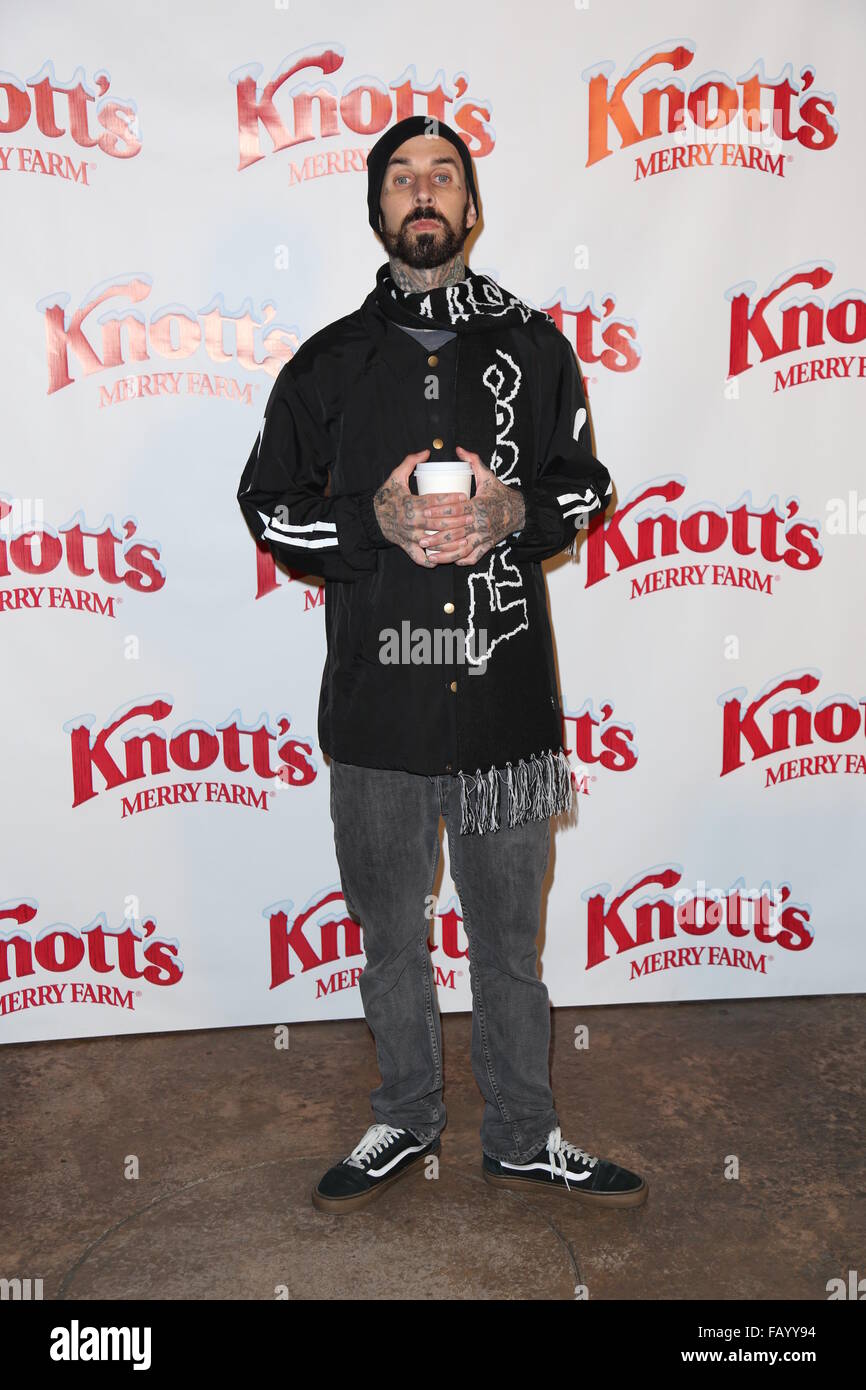 Knott's Merry Farm Countdown to Christmas at Buena Park - Arrivals ...