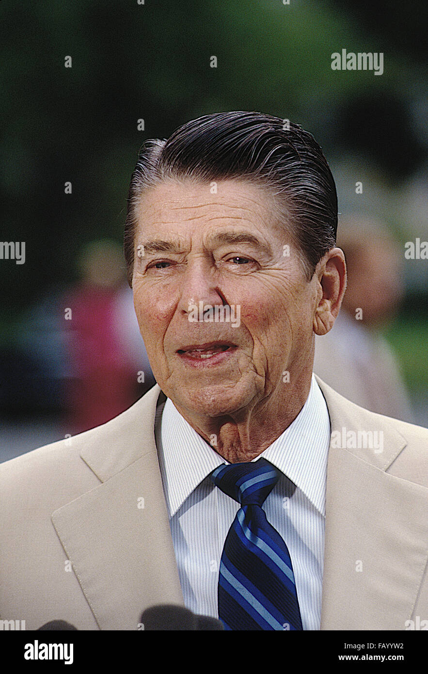 Reagan campaign 1984 hi-res stock photography and images - Alamy