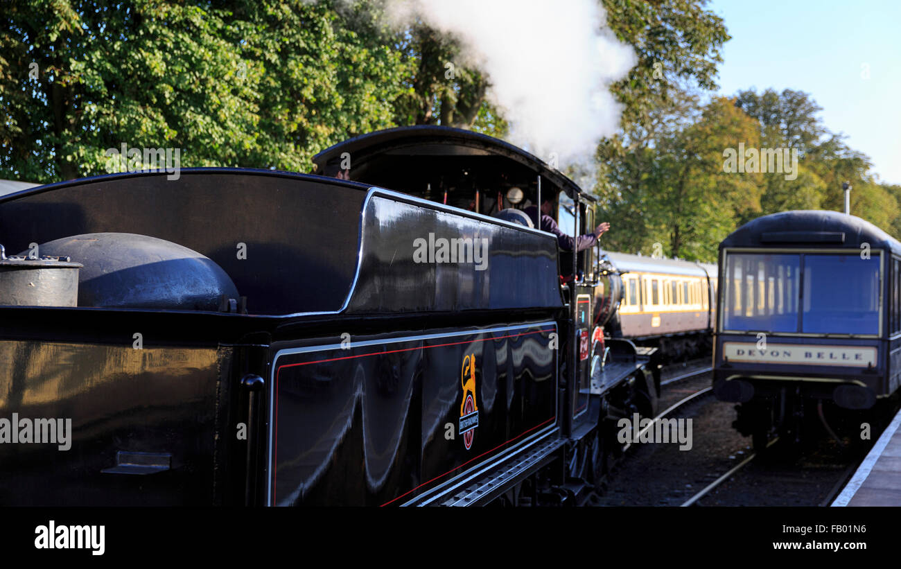 7827 Lydham Manor passes the Devon Belle Pullman Observation Saloon at ...
