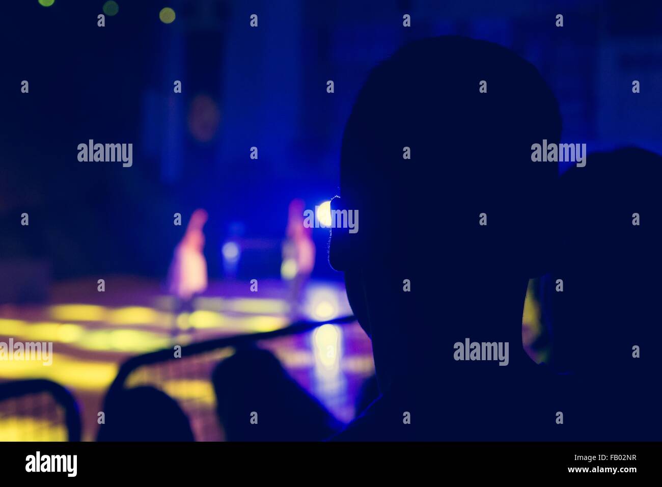 Audience at a show Stock Photo - Alamy