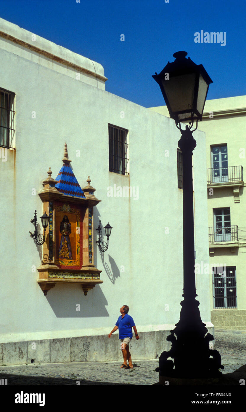 Fray Felix square.The façade of the left is of the church Santa Cruz ...