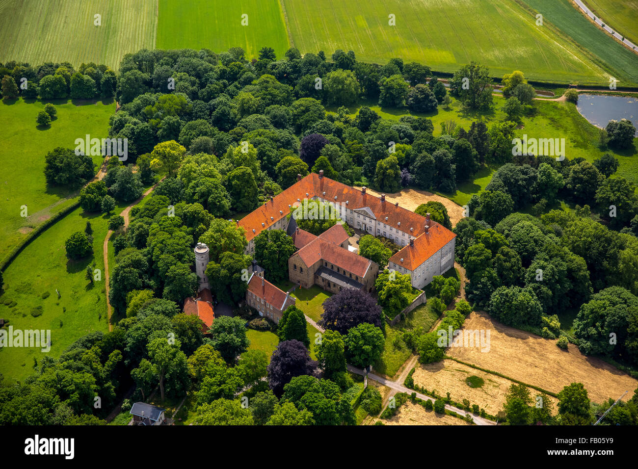 Schloss Cappenberg in Selm-Cappenberg with collegiate church and ...