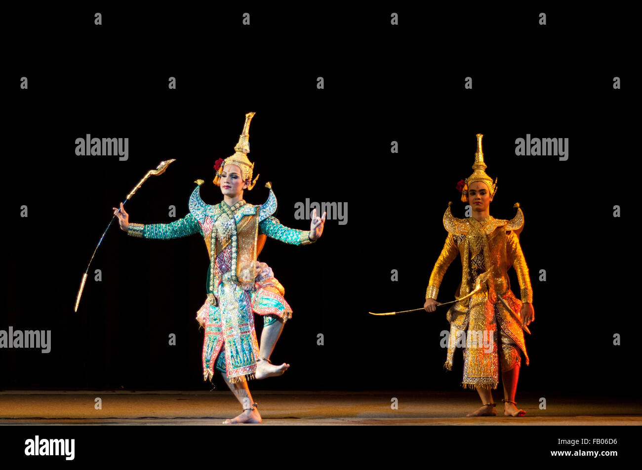 Thai classical dance performance at Salachalermkrung theater in Bangkok ...