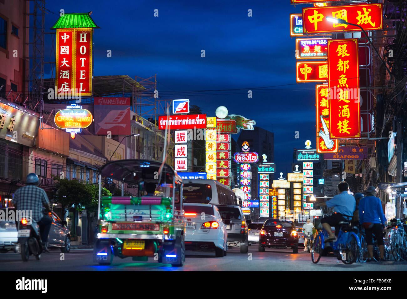 Bangkoks historic chinatown hi-res stock photography and images - Alamy