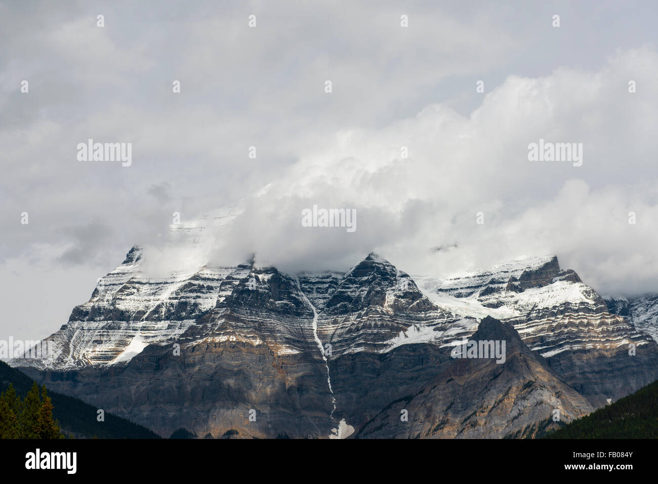Mount Robson, Mount Robson Provincial Park, British Columbia, Canada ...