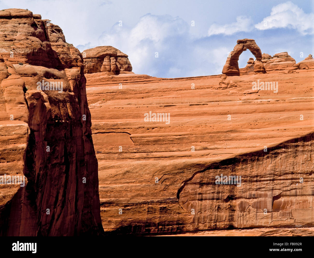 delicate arch on a sandstone plateau in arches national park near moab ...