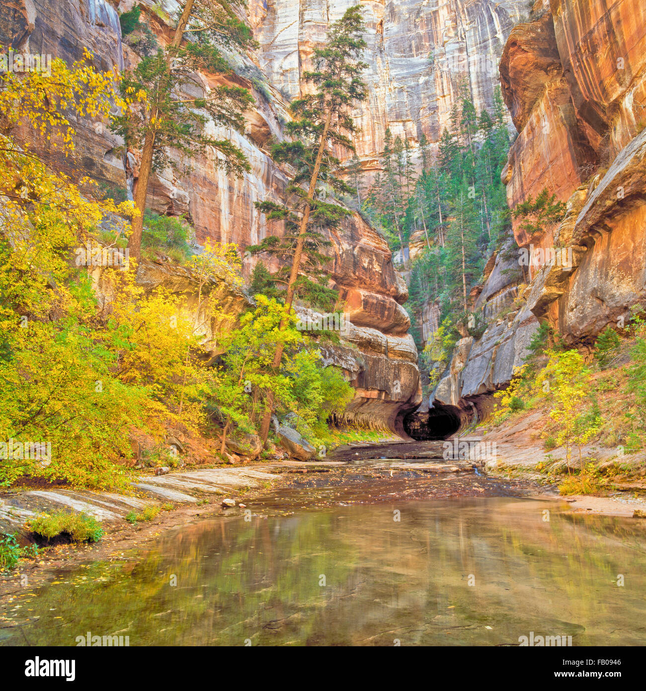 Zion subway entrance hi-res stock photography and images - Alamy