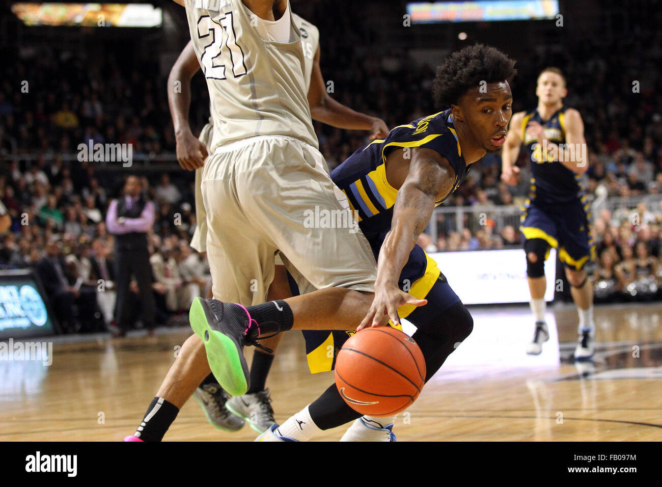 Marquette golden eagles guard duane wilson 1 hi-res stock photography ...