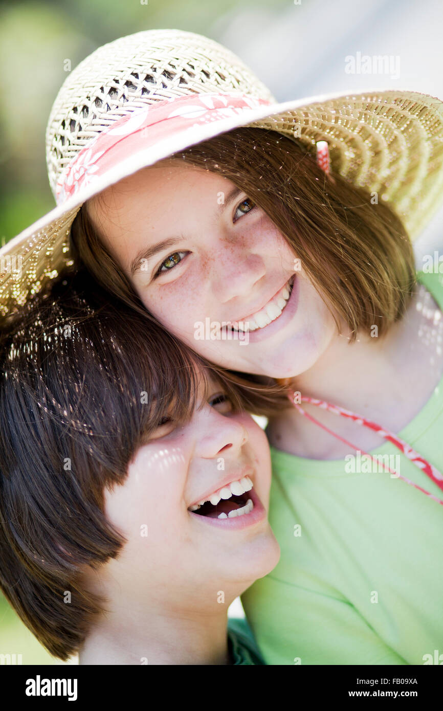 Sister smiling hi-res stock photography and images - Alamy