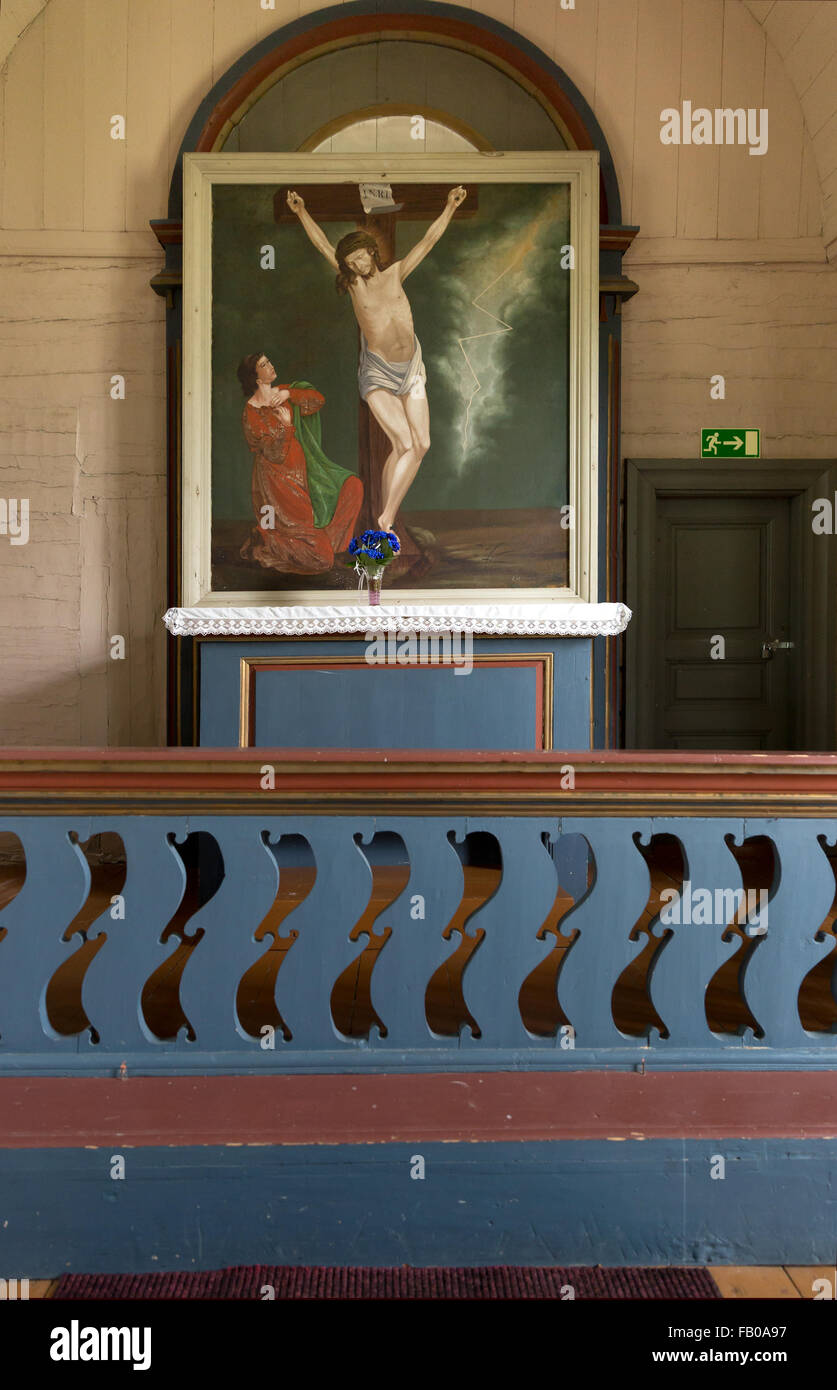 Altarpiece and railing of the Kolarinsaaren kirkko (Saaren vanha kirkko ...