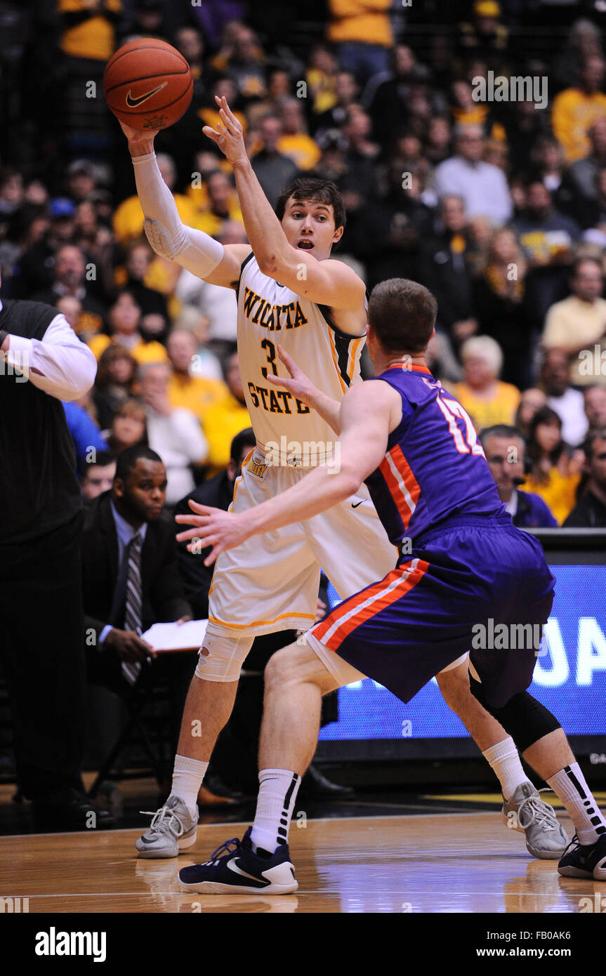 Wichita, Kansas, USA. 06th Jan, 2016. Wichita State Shockers guard Evan ...