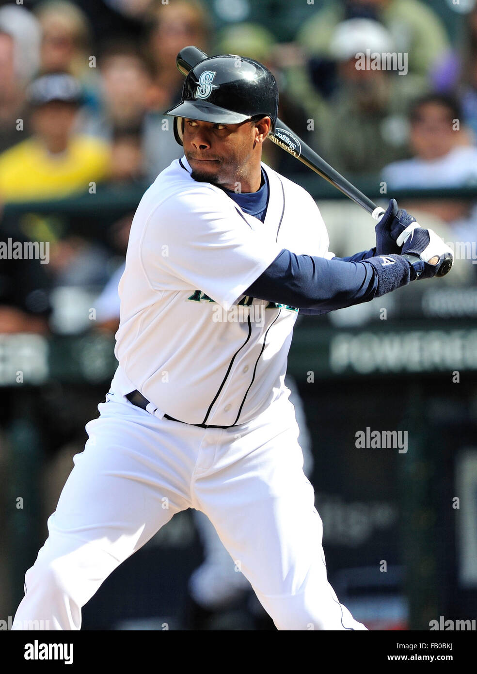 File. 6th Jan, 2016. Major League Baseball legend KEN GRIFFEY JR. will ...