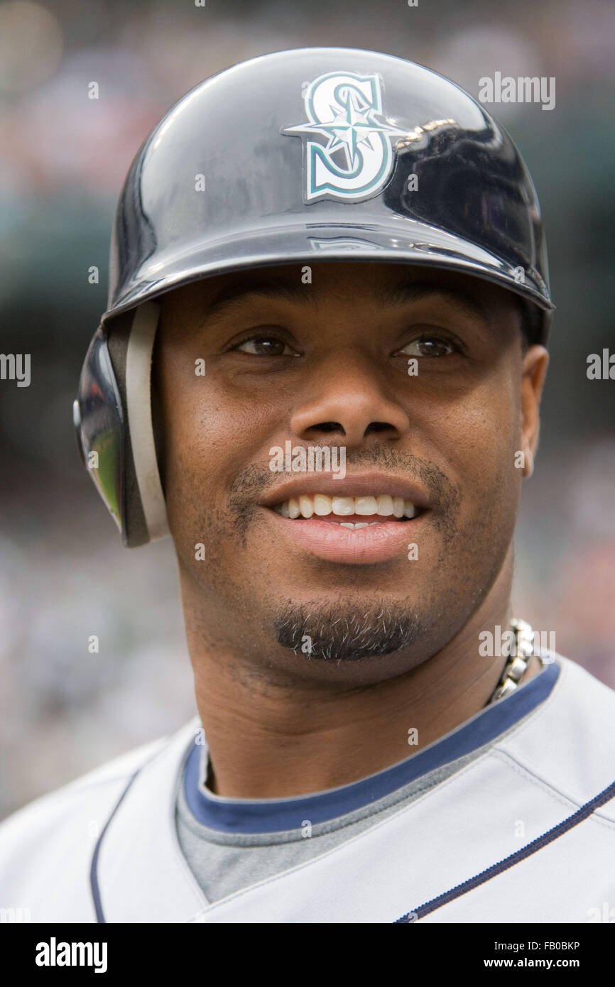 File. 6th Jan, 2016. Major League Baseball legend KEN GRIFFEY JR. will ...