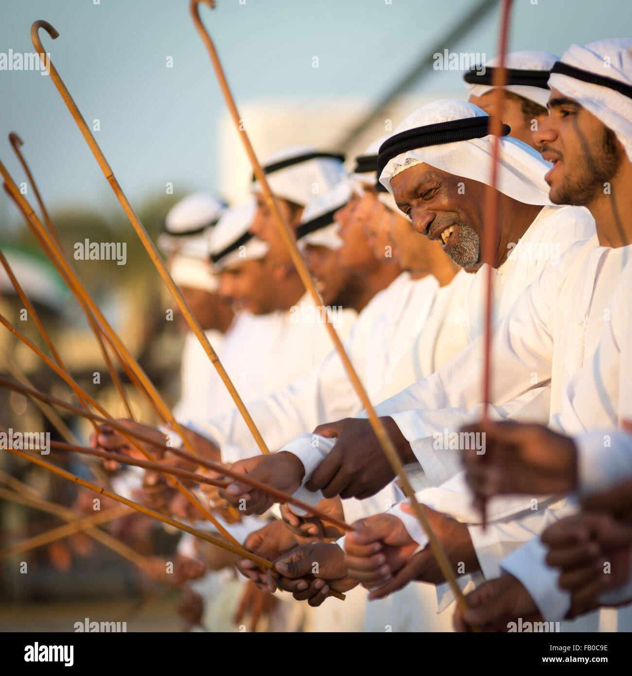 Arab Men In Traditional Dress Stock Photos & Arab Men In Traditional ...
