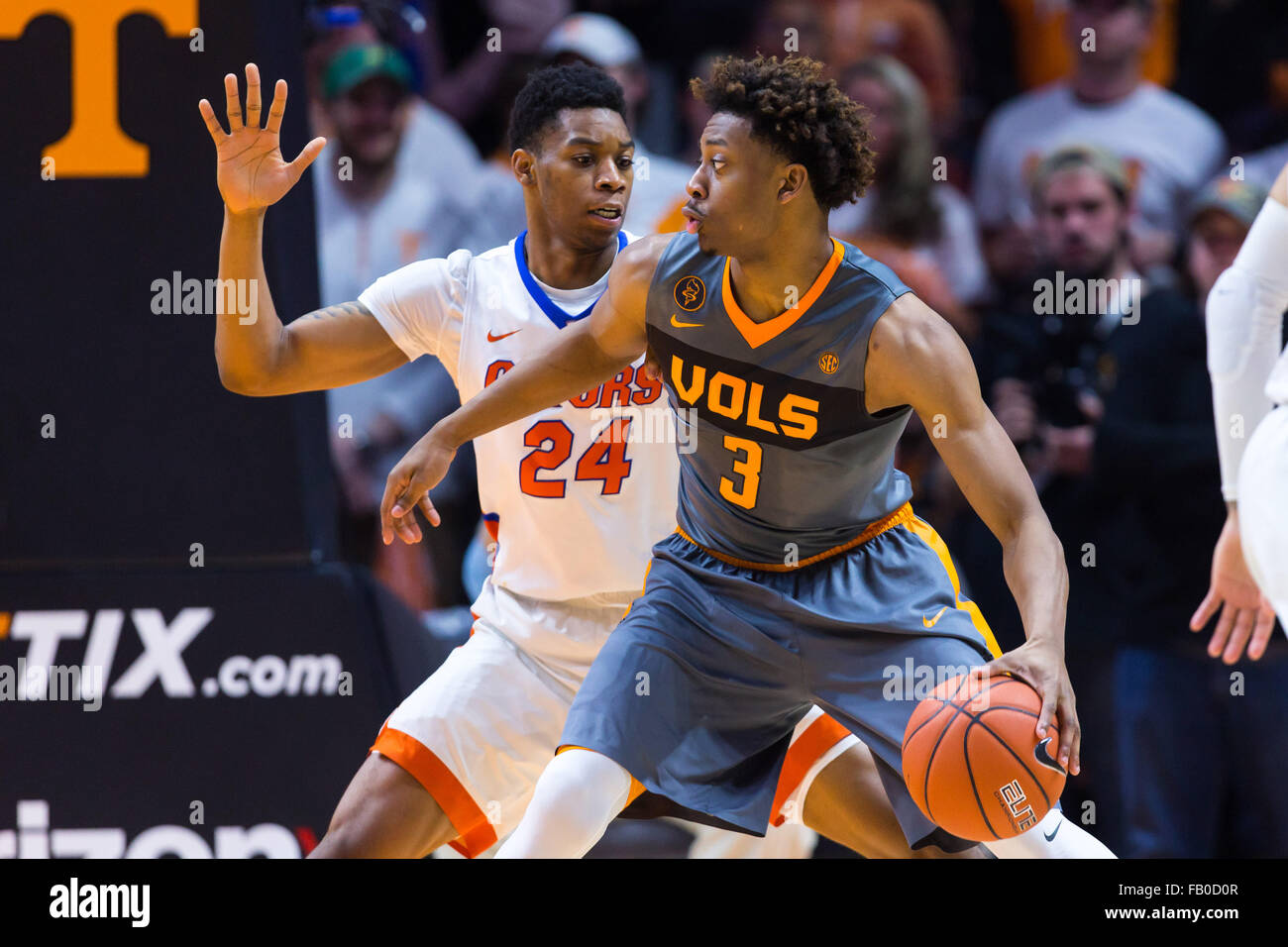 Knoxville, Tennessee, USA. 06th Jan, 2016. Robert Hubbs III #3 of the ...