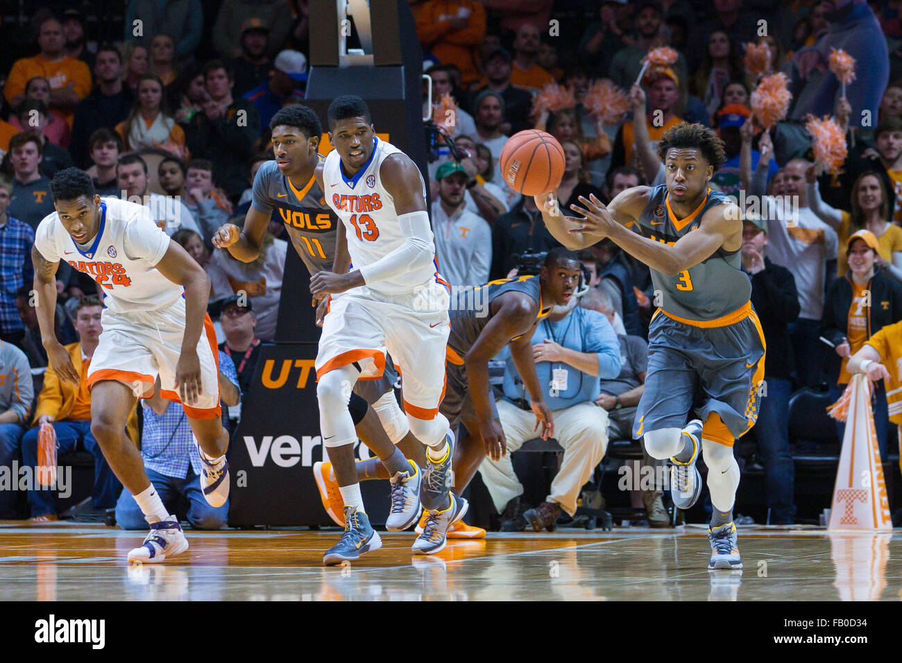 Knoxville, Tennessee, USA. 06th Jan, 2016. Robert Hubbs III #3 of the ...
