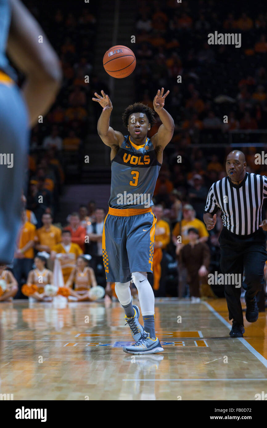 Knoxville, Tennessee, USA. 06th Jan, 2016. Robert Hubbs III #3 of the ...