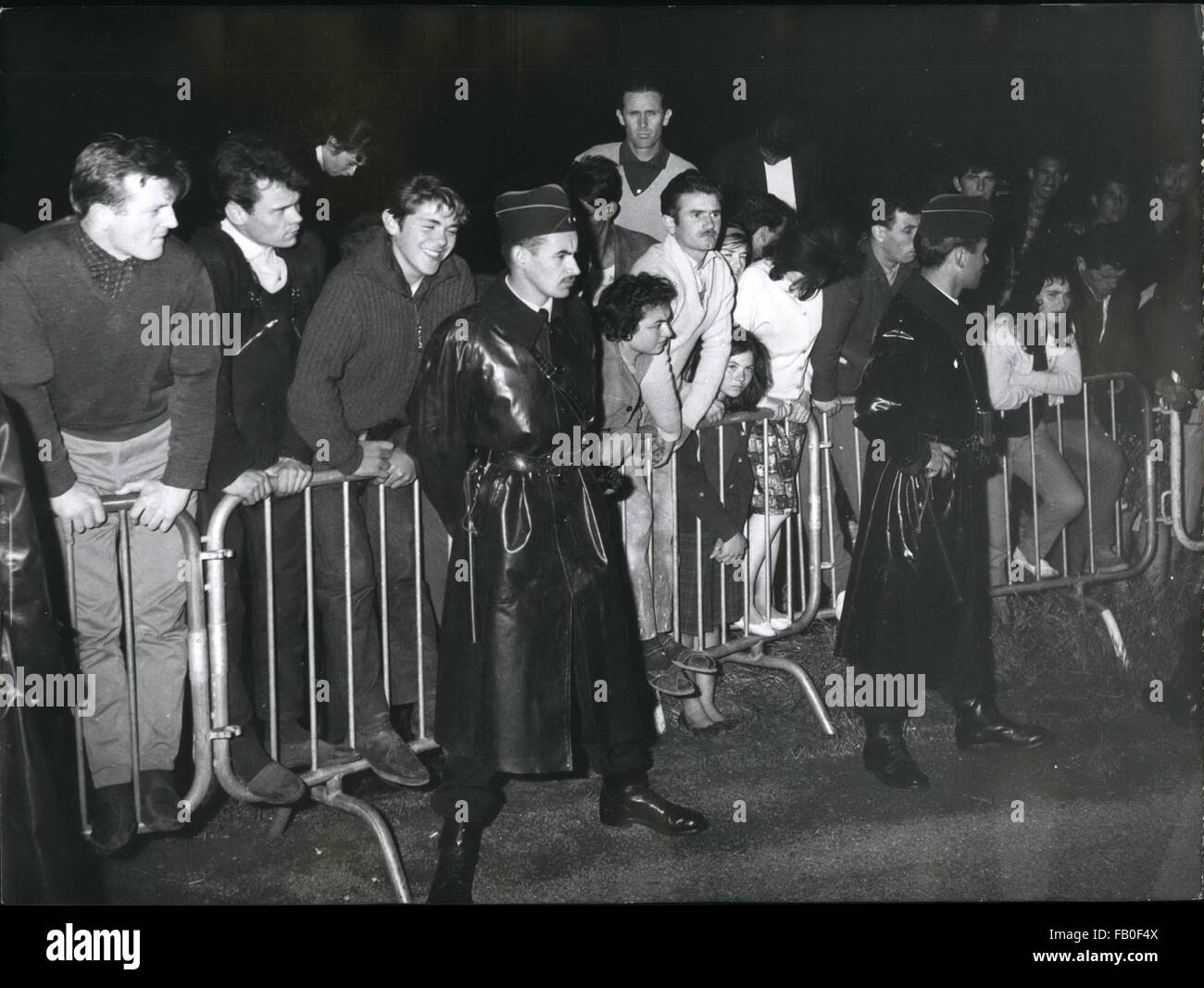 1962 - Waiting for ''The Strangler''. At around midnight, last evening ...
